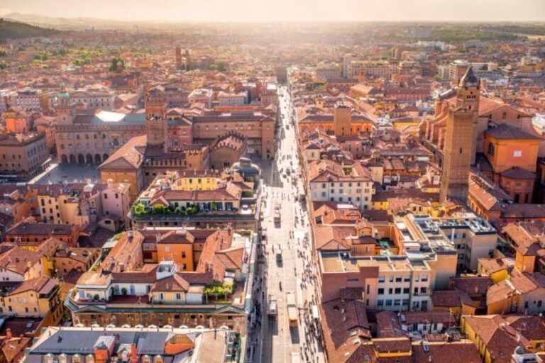 From Florence: Bologna Private Day Tour with Lunch - The Itinerary in Detail: What You’ll Experience