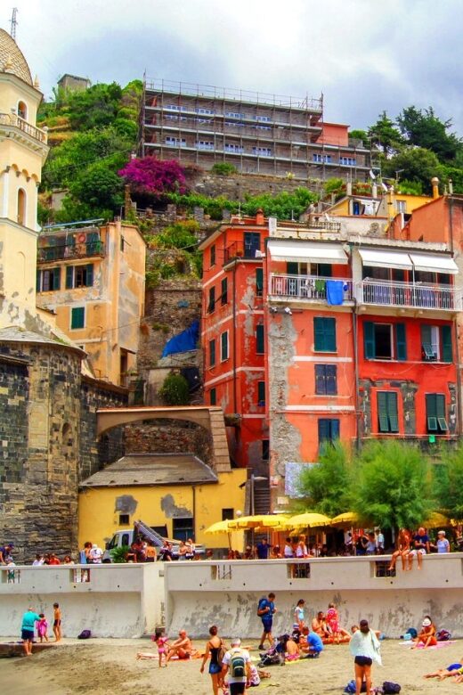 From Florence: Cinque Terre guided tour with Lucca - Practical Tips and Considerations