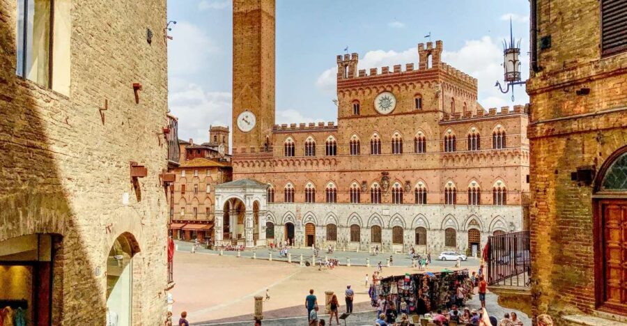 From Florence: Wine Tour in Siena and Tuscan Countryside - Visiting the Wineries
