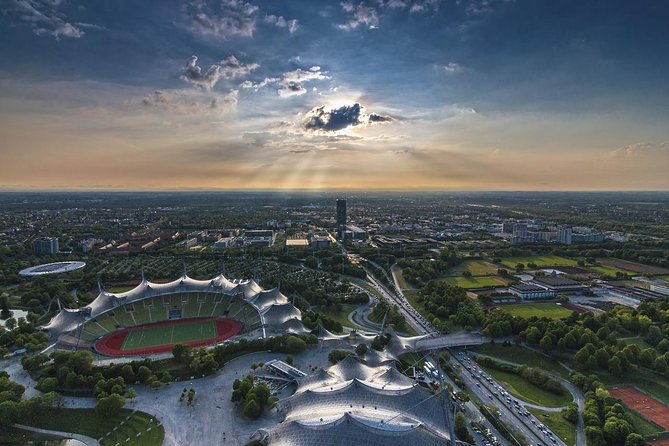 From Frankfurt Airport to Munich - Private transfer - punctual & friendly Driver - Introduction