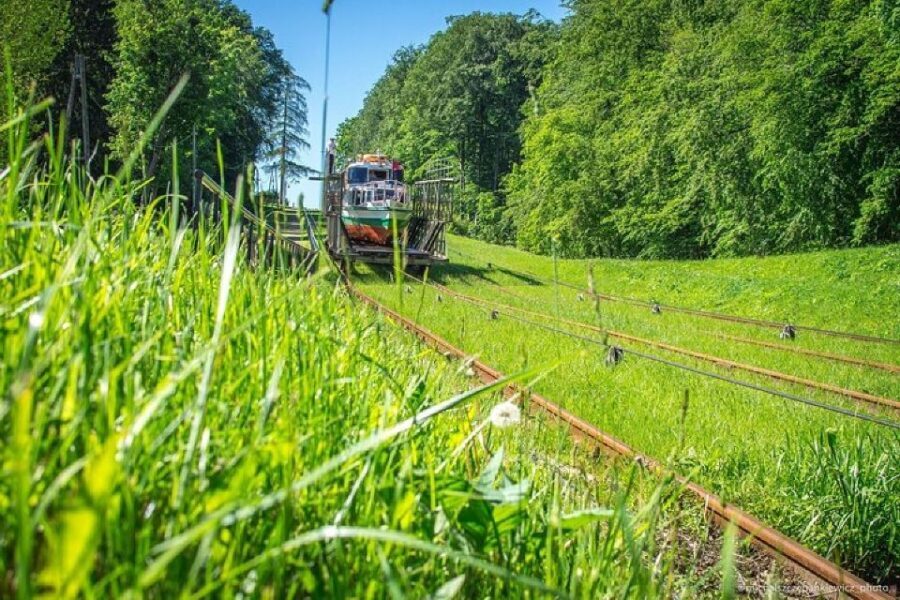 From Gdansk: Elblag Canal Boat Cruise - Exploring the Elblag Canal: A Marvel of Hydro-Engineering