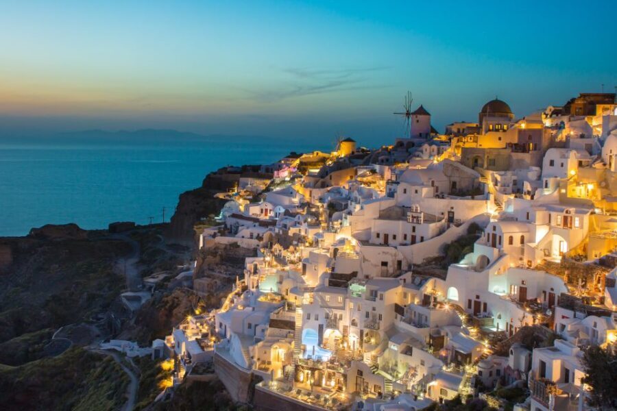 From Heraklion/Rethymno: Santorini Cruise with Pickup - How the Journey Feels Day-to-Day