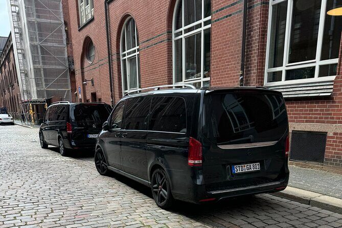 From Kiel: private Hamburg 6hour-Tour with a former Policeman - Insights from Reviews and Real Experiences
