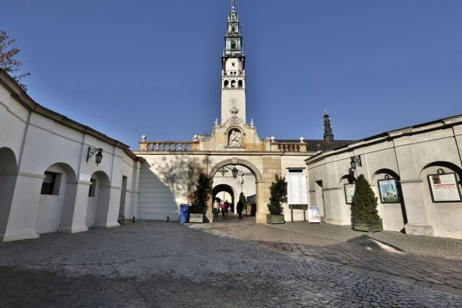 From Krakow: Czestochowa - The Black Madonna - What We Love About This Tour
