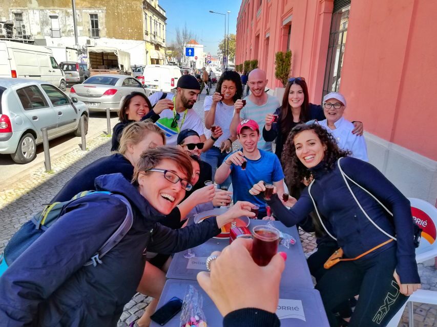 From Lisbon: Arrábida Day Tour & Wine Tasting - Setting Foot at Livramento Market
