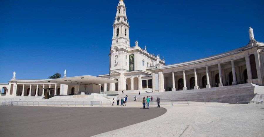 From Lisbon: Fátima/Batalha and Mafra Convent/Óbidos Tour - Frequently Asked Questions