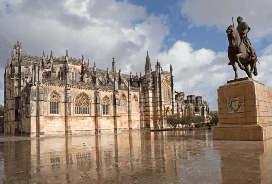 From Lisbon: Fátima, Batalha and Tomar - Faith and Knights Templar - Tomar and the Knights Templar: Medieval Mystique and Architectural Grandeur