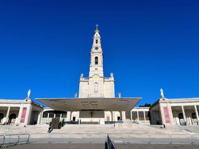 From Lisbon: Nazaré, Fátima, and Batalha Day Trip - The Spiritual Heart of Fátima