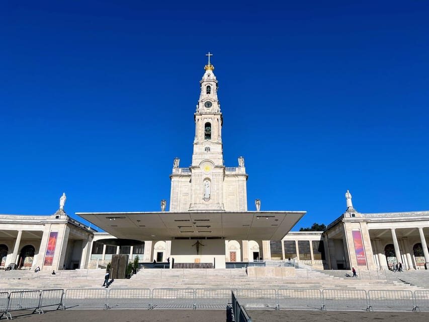 From Lisbon: Nazaré, Fátima, and Batalha Day Trip - The Spiritual Heart of Fátima