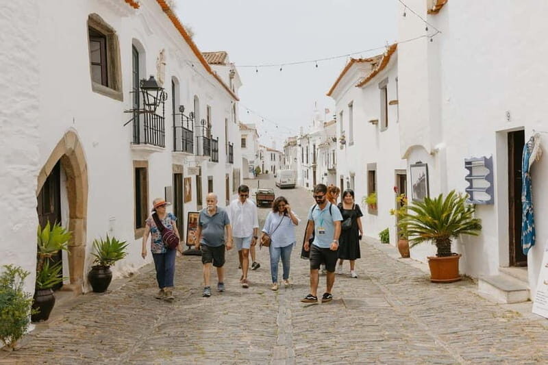 From Lisbon: Small-Group Day Tour to Évora and Monsaraz - Exploring Évora: A UNESCO Gem