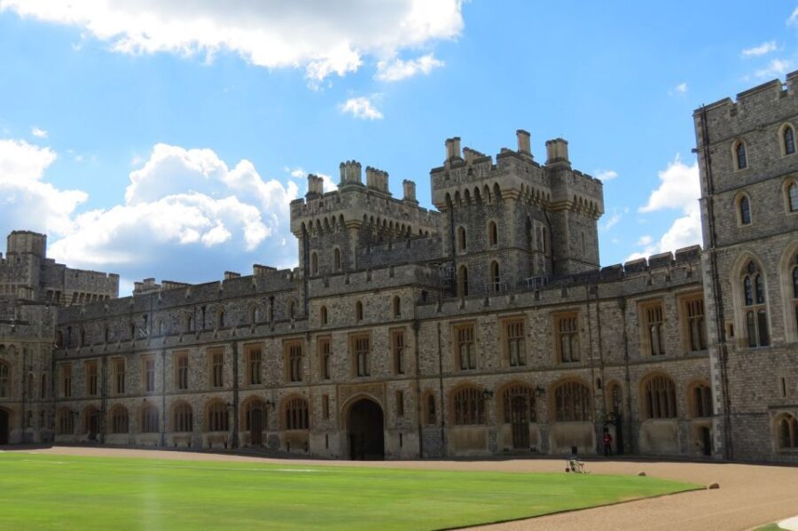 From London: Half-Day Trip to Windsor with Castle Tickets - How the Tour Works: A Detailed Breakdown