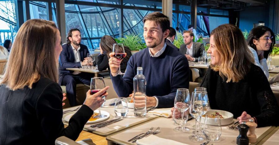 From London: Paris Day Tour w/Eiffel Tower Champagne Lunch - What’s Included and What’s Not?