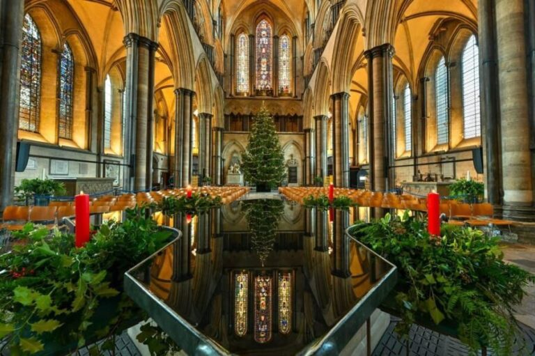 From London: Salisbury and Winchester Christmas Markets Tour - The Real Value of This Tour