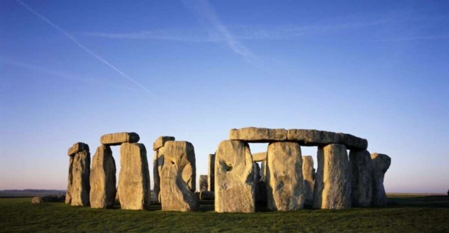 From London: Stonehenge and Bath Private Full-Day Trip - The Journey Begins: From London to Somerset