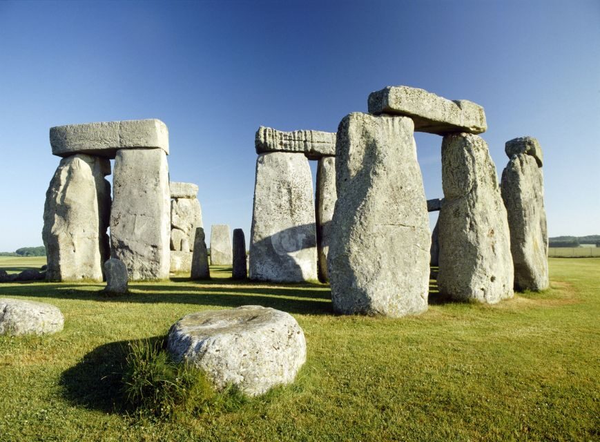 From London: Stonehenge, Windsor and Salisbury Guided Tour - The Itinerary: What to Expect