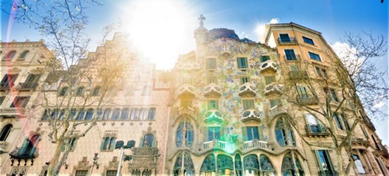 From Madrid: The Best of Barcelona in One Day - First Stop: Plaça dEspanya and Montjuïc Area