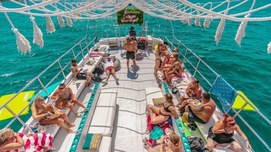 From Magaluf: Palma Bay Sightseeing Cruise with Live Music - Authentic Experiences from Travelers