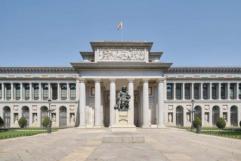 From Malaga and Costa del Sol: Excursion to Madrid - Puerta del Sol and the Temple of Debod