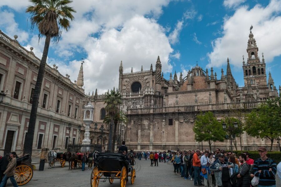 From Malaga: Private Seville, Alcazar and Cathedral Day Trip - The Practical Value: Cost and Convenience