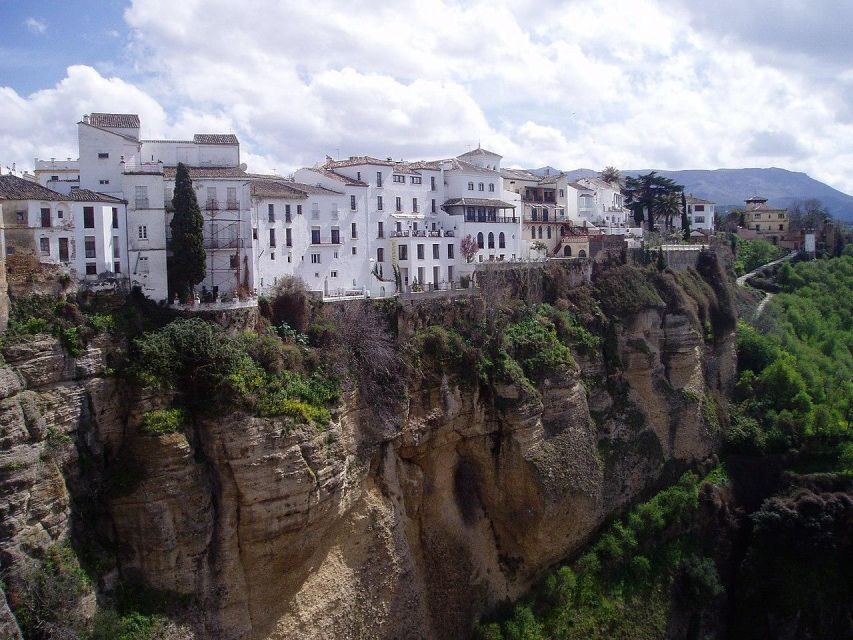 From Malaga:Private Tour to Ronda and Setenil de las Bodegas - What Makes This Tour Stand Out?