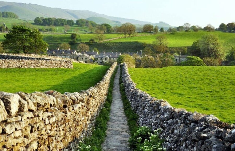 From Manchester: Dales and Brontë Country Small Group Tour - Transport, Timing, and Group Experience
