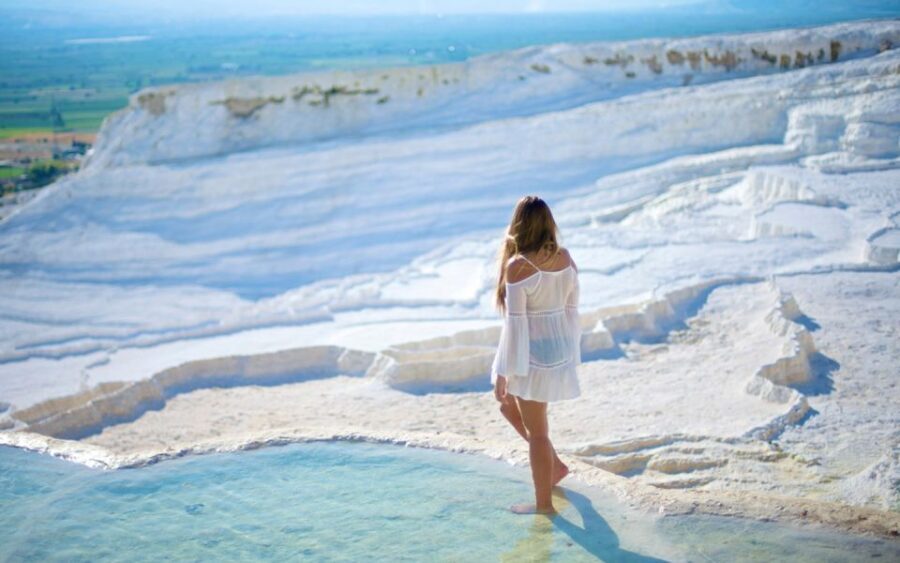 From Marmaris: Pamukkale Cotton Castle & Hierapolis Day Trip - Arrival and First Impressions at Pamukkale
