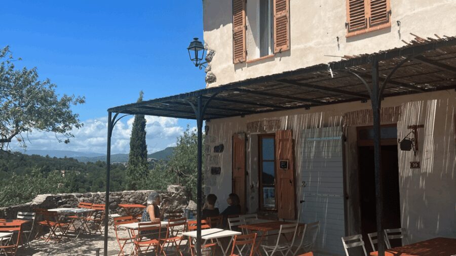 From medieval Evenos to Bandol wines : a taste of Provence - Exploring the Itinerary