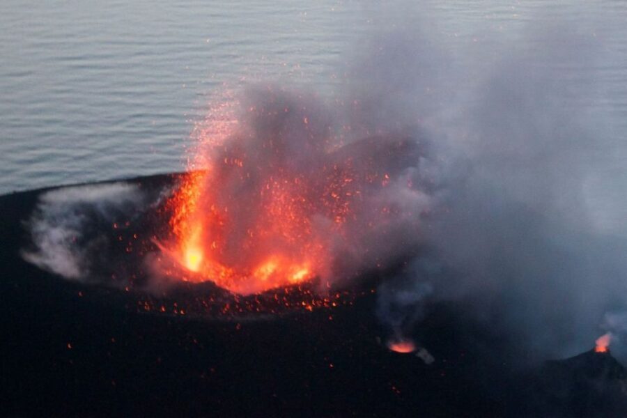 From Milazzo: Panarea and Stromboli Boat Trip by Night - Who Would Love This Trip?