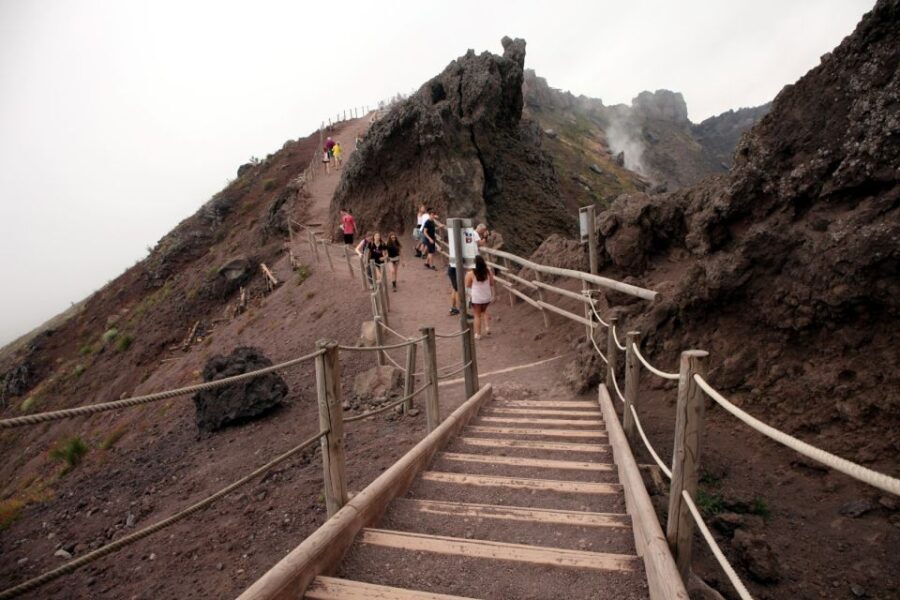From Naples: Herculaneum, Mount Vesuvius & Pompeii Day Trip - The Itinerary in Detail