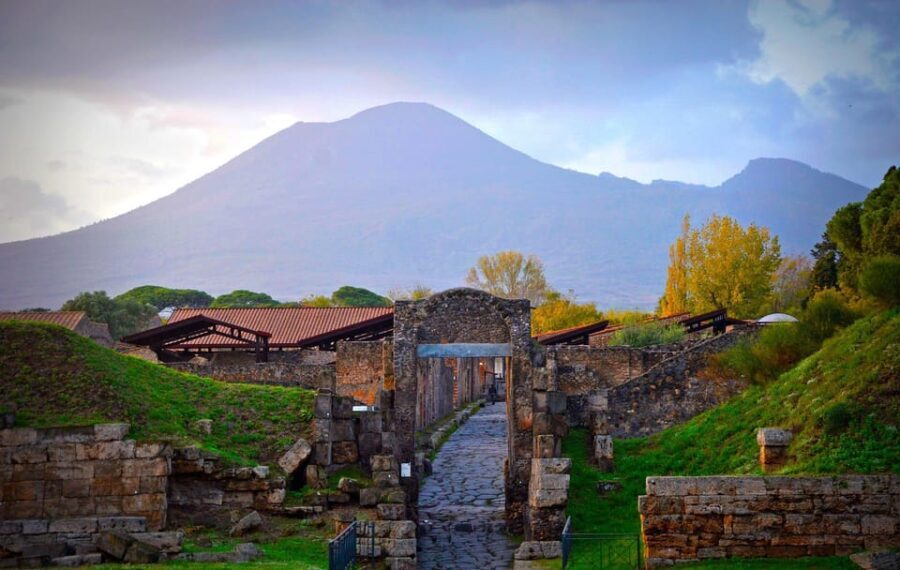 From Naples: Pompeii and Positano Private Day Tour - Pompeii: Step Back in Time