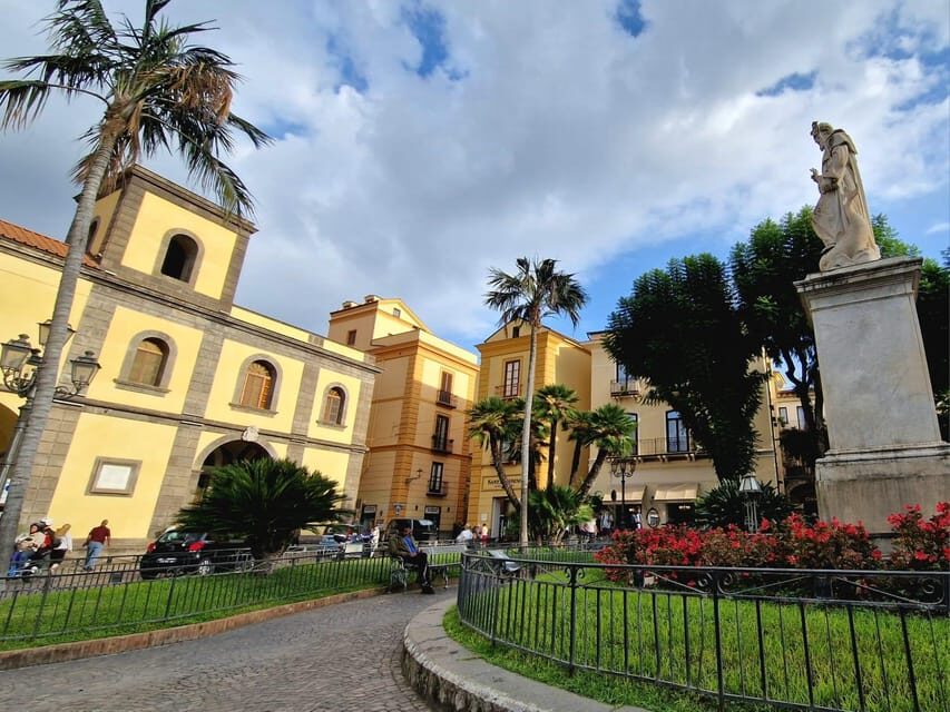 From Naples: Pompeii and Sorrento Day Trip with Lunch Option - Who Should Consider This Tour