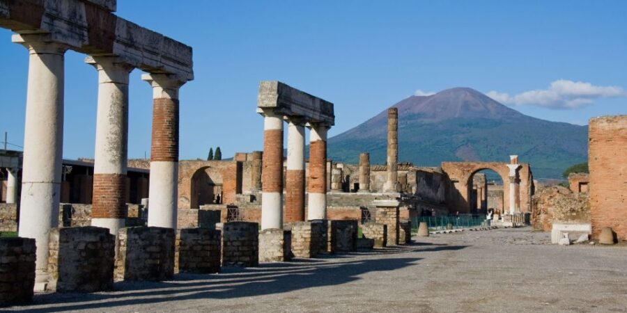 From Naples: Pompeii and Vesuvius Guided Day Trip with Lunch - Reaching the Top of Vesuvius