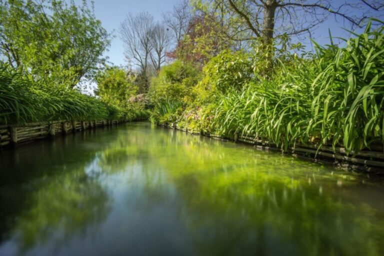 From Paris: Monet Garden & Giverny Bike Tour and Picnic Stop - Vernon: The Charming First Stop