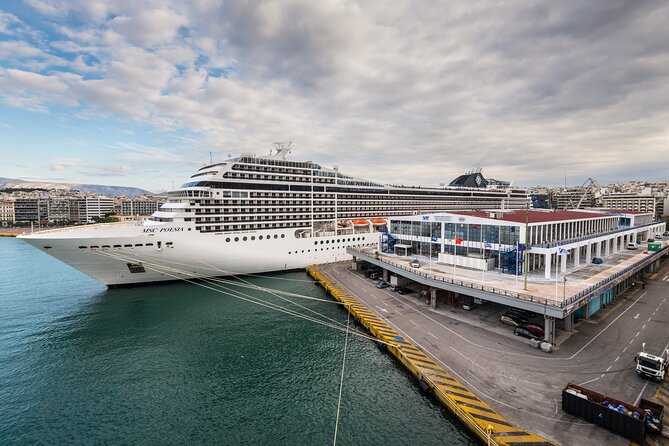 From Piraeus Port to Central Athens - A Practical, Friendly Ride in the Heart of Athens