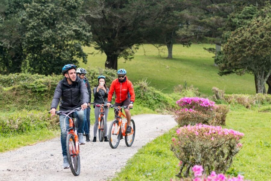 From Ponta Delgada: Sete Cidades Jeep, Bike, & Kayak Ride - What to Expect in Detail
