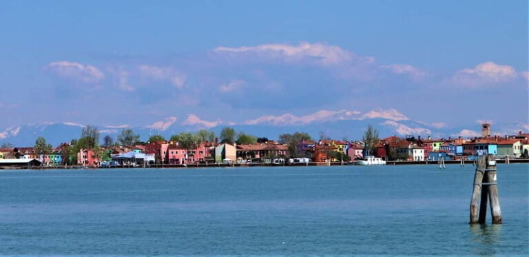 From Punta Sabbioni: Murano and Burano with stops - A Practical Guide to the Tour