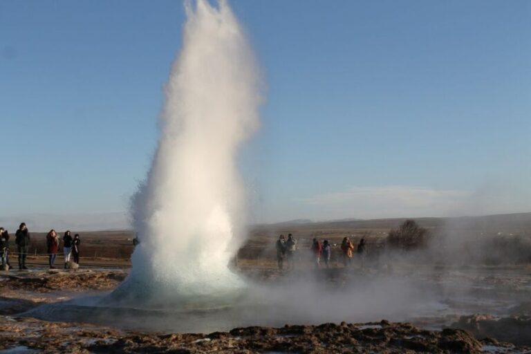 From Reykjavik: 4-Day Blue Ice Cave and Northern Lights Tour - Transport, Group Size, and Overall Comfort