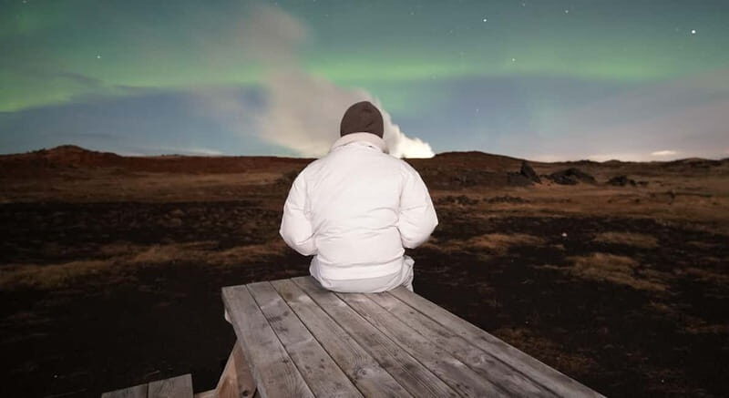 From Reykjavik: Extreme Northern Lights Tour with Dinner - The Itinerary: What to Expect on the Night