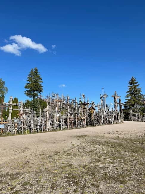 From Riga: Trip to the Hill of Crosses and Pearls of Jelgava - Transport, Timing, and Group Dynamics