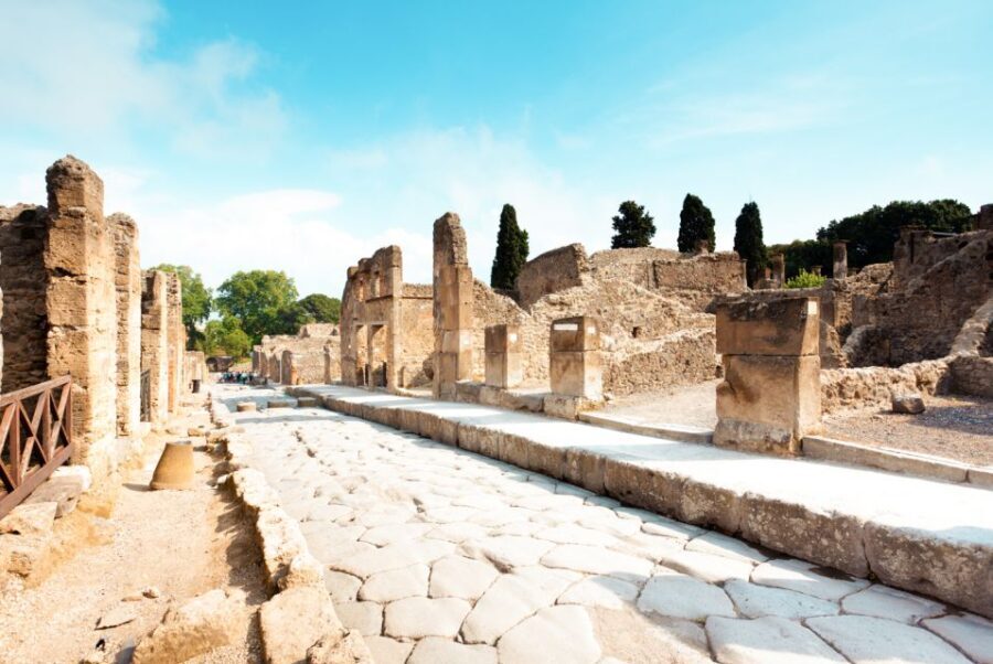 From Rome: Pompeii & Amalfi Coast Full-Day Trip - Positano and Amalfi: Scenic Towns with Charm