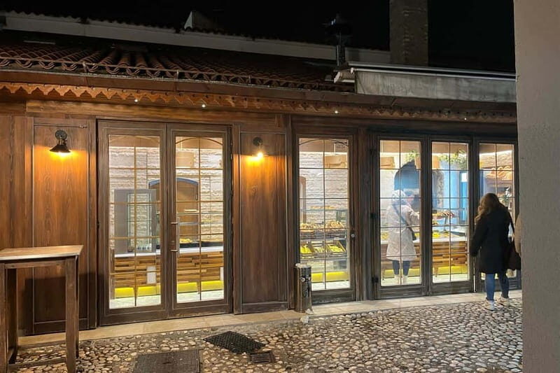 From Sarajevo to Umoljan, Bilici Lake & Bosnian Food Tasting - An In-Depth Look at the Sarajevo to Umoljani Tour