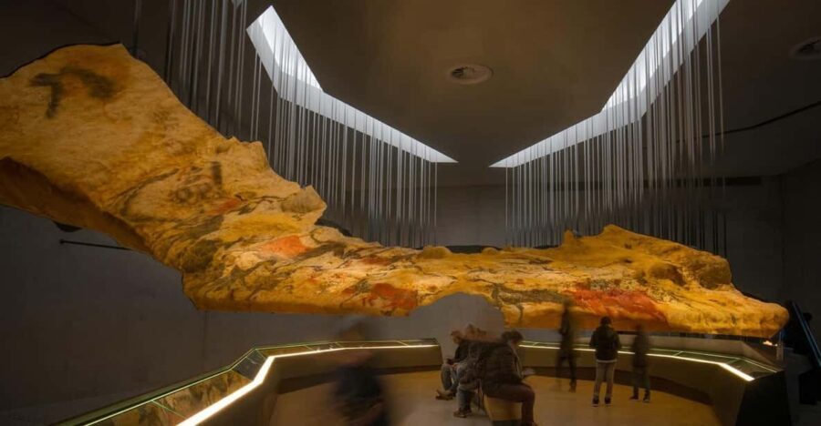 From Sarlat-la-Canéda: Lascaux IV and Cave Art Full-Day Tour - Why This Tour Works Well