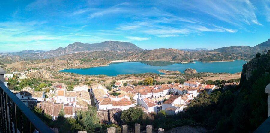 From Seville: Private Day Trip to Ronda and Córdoba - Ronda: A Clifftop Wonder