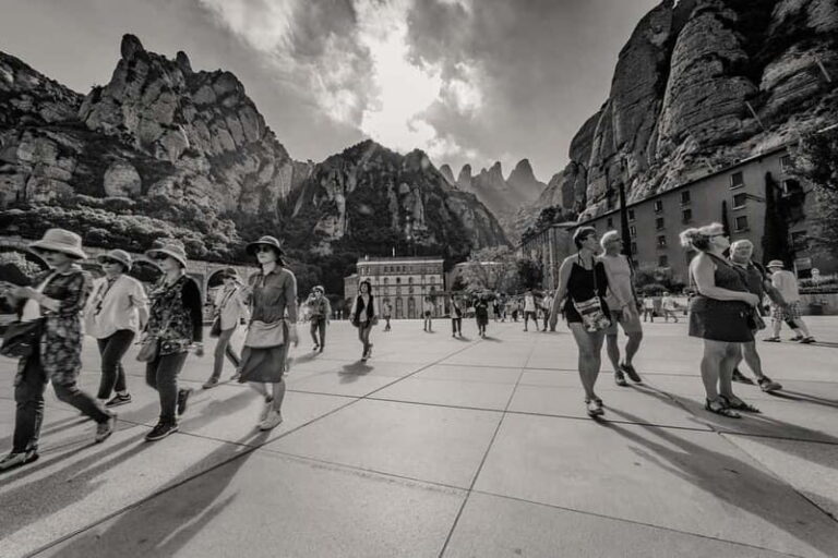 From Sitges: Montserrat, Lunch and Winery with Hotel Pick Up - The Visual Power of Montserrat