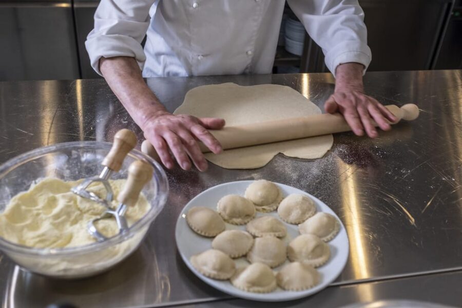 From Sorrento: Cooking School w/ View of Mount Vesuvius - Who Is This Tour Best For?