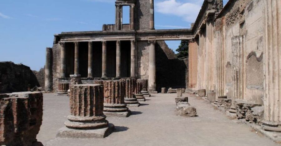 From Sorrento: Pompeii and Mount Vesuvius Tour - Who Should Consider This Tour?