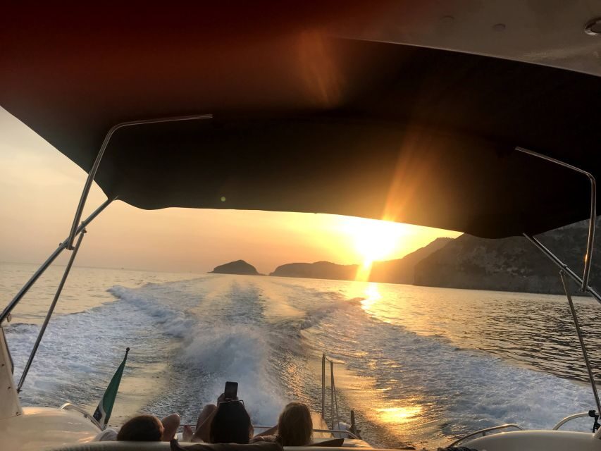 From Sorrento: Sorrento Coast Sunset Cruise - Itinerary Breakdown