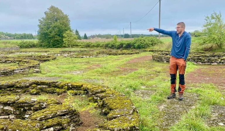 From Tallinn: Jägala Waterfall and Harju County Tour - First Stop: Bronze Age Graves at Rebala