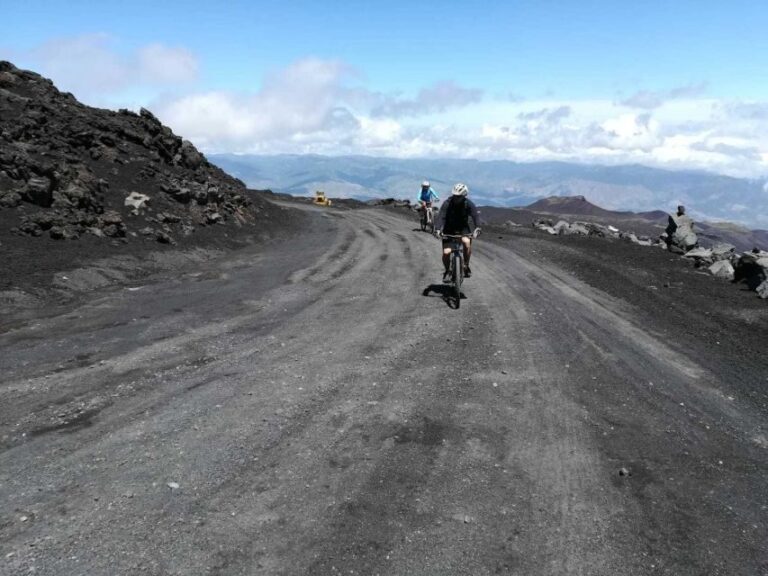 From Taormina: Cycling Tour to the Top of Mount Etna - In-Depth Breakdown of the Itinerary