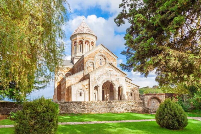 From Tbilisi: Bodbe, Sighnaghi & Kakheti Guided Day Trip - Detailed Itinerary and Experience Breakdown